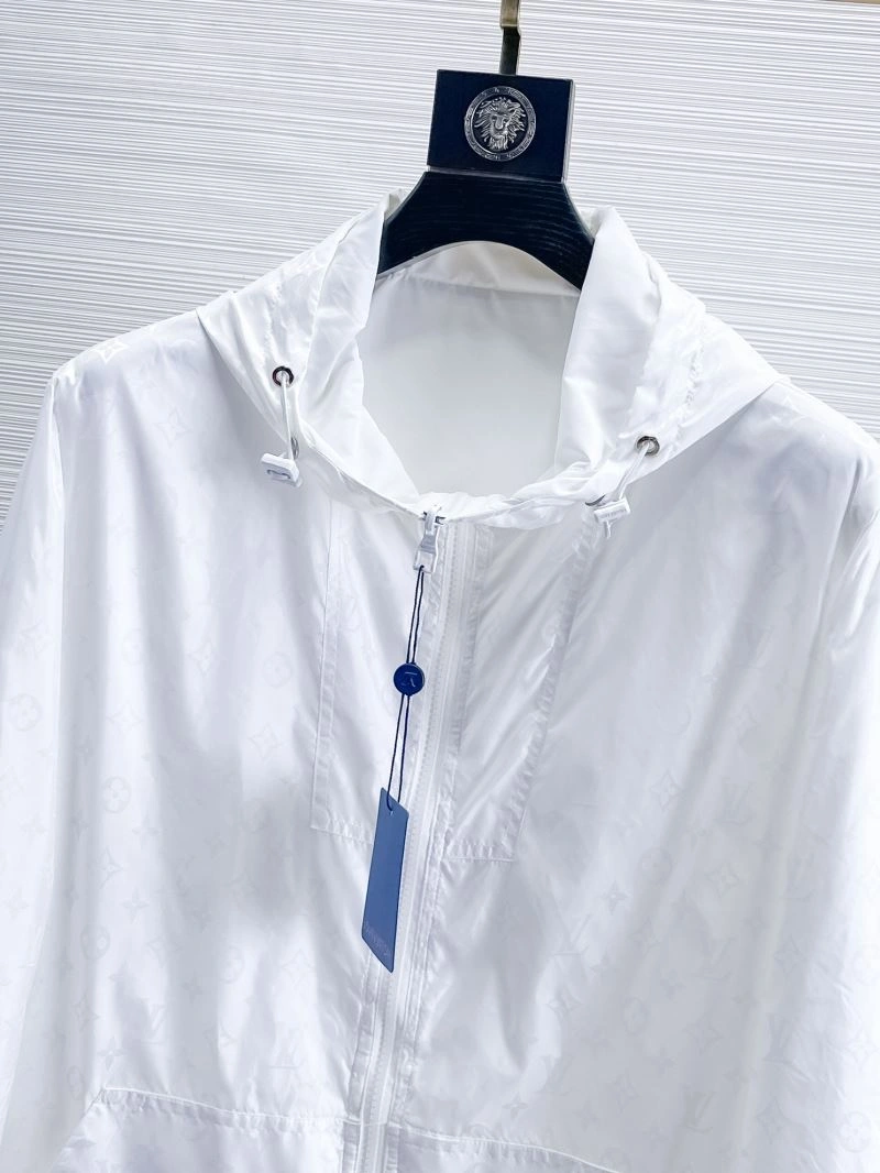 Accurate model Louis Vuitton Outwear