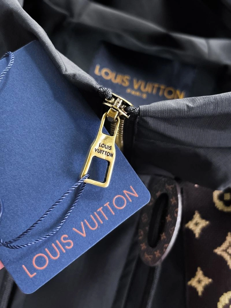 High accuracy Louis Vuitton Outwear