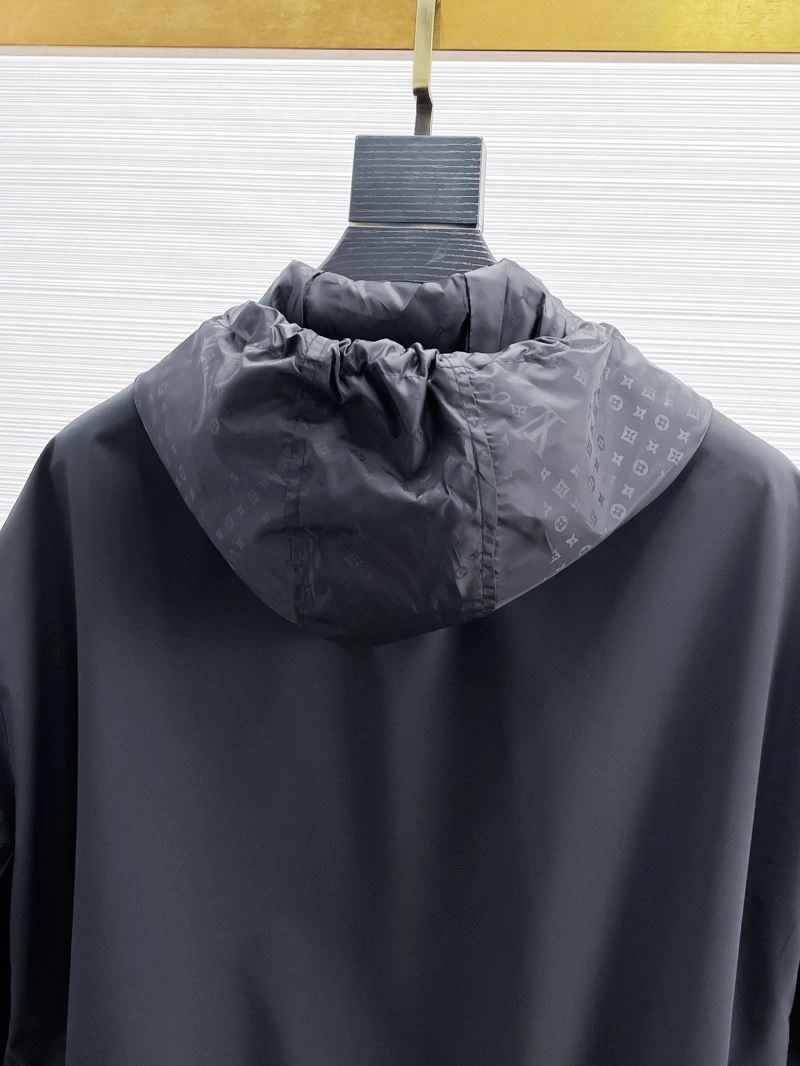 Official Louis Vuitton Outwear