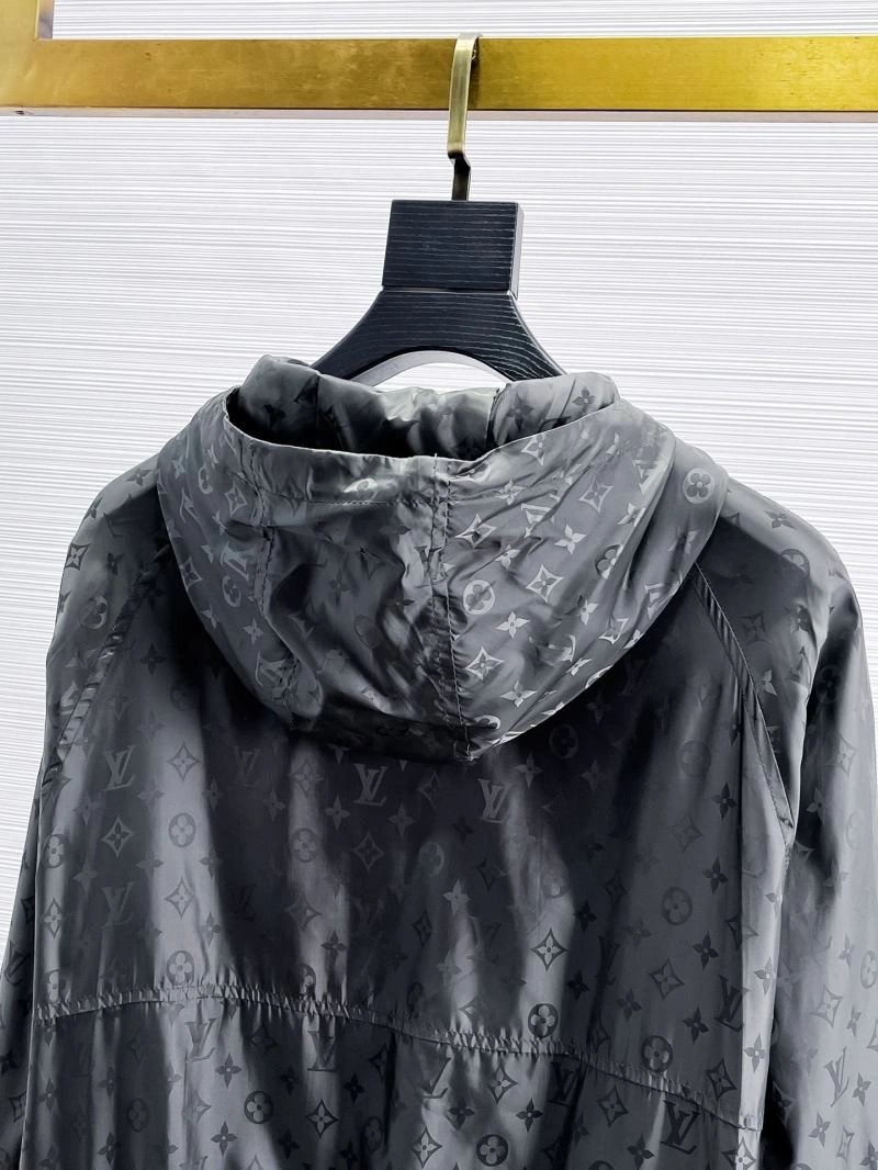 Bargain Louis Vuitton Outwear