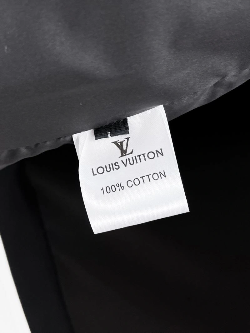 Legit Louis Vuitton Outwear