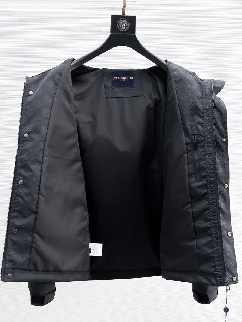Legit Louis Vuitton Outwear
