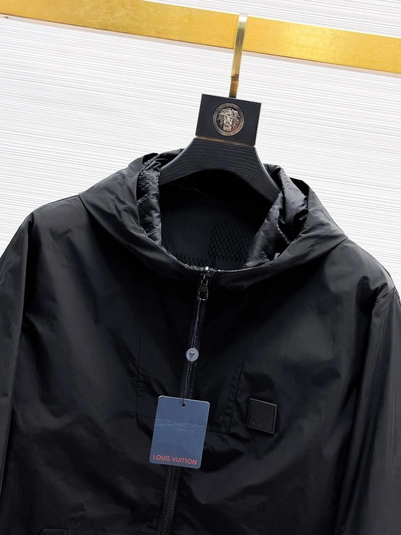 Accurate model Louis Vuitton Outwear