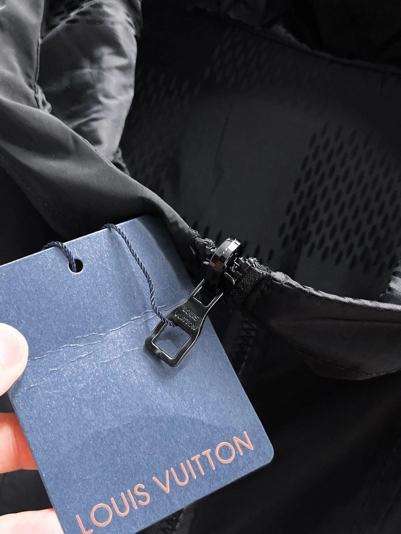 Accurate model Louis Vuitton Outwear