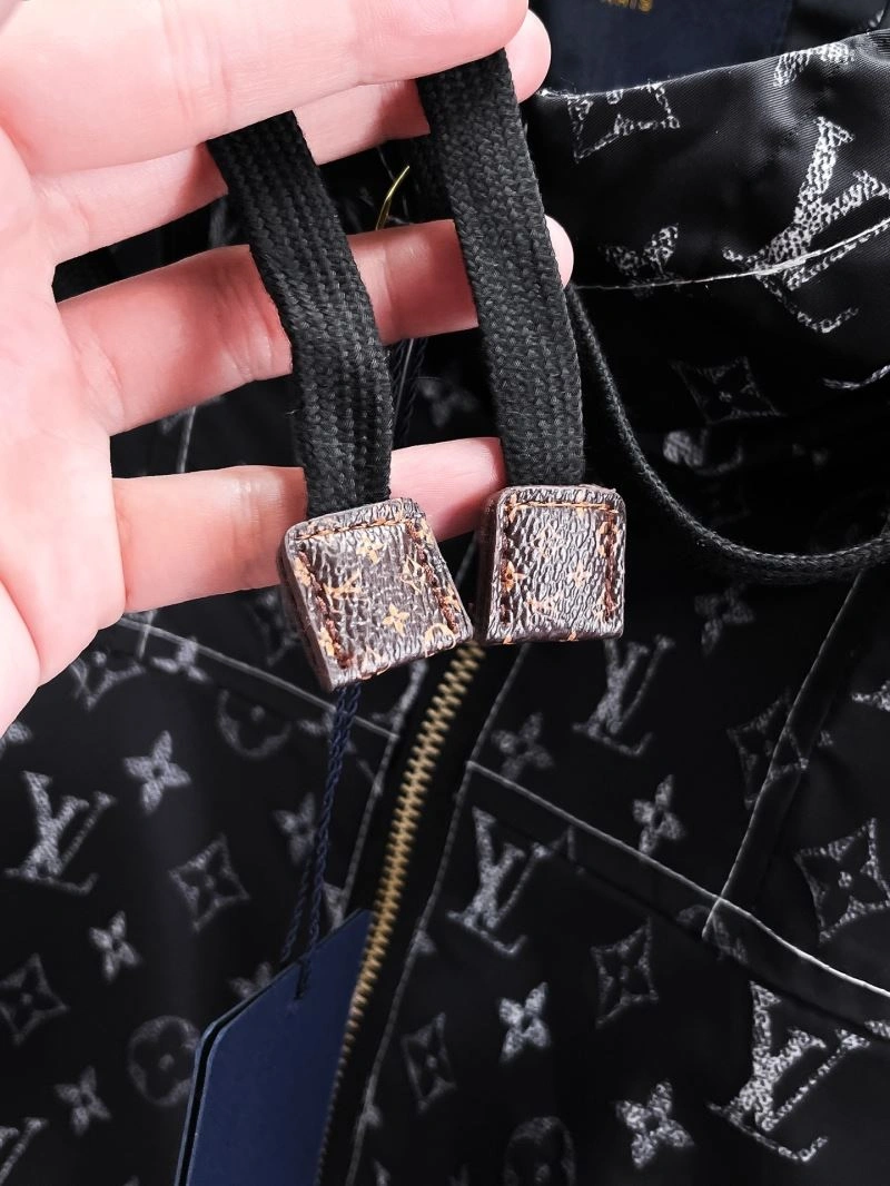 Legit Louis Vuitton Outwear