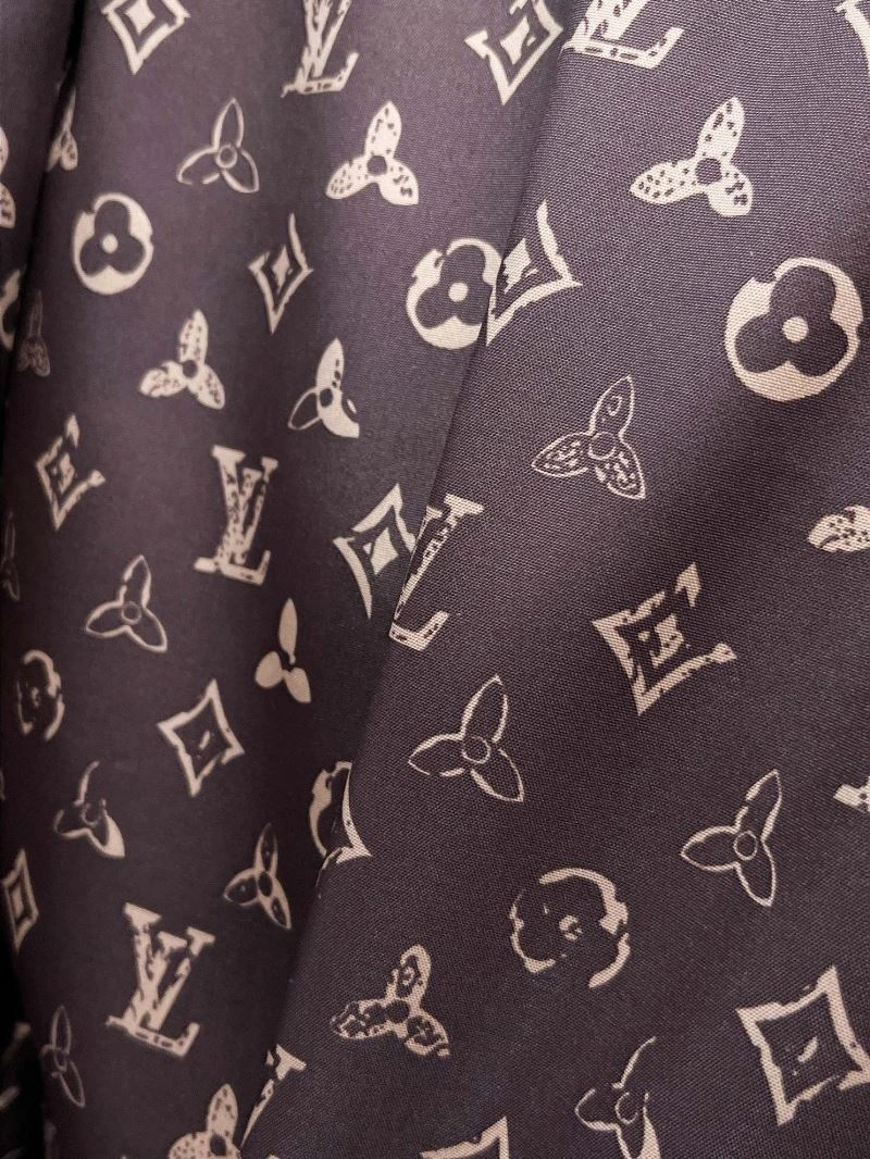 Bargain Louis Vuitton Outwear