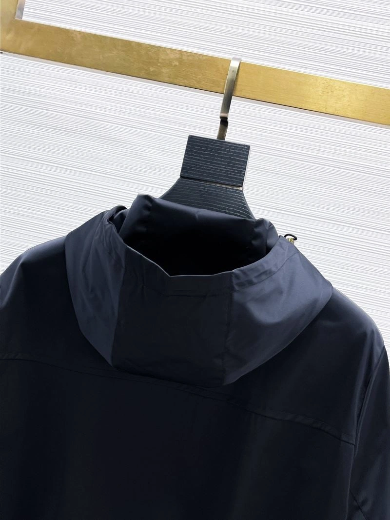 Bargain Louis Vuitton Outwear