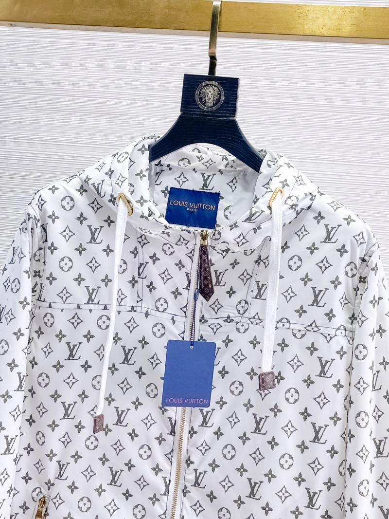 High accuracy Louis Vuitton Outwear