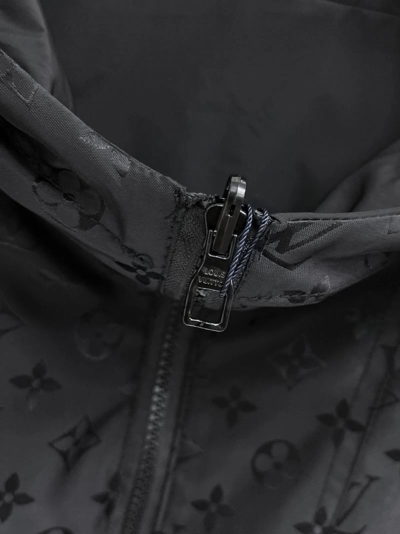 Official Louis Vuitton Outwear