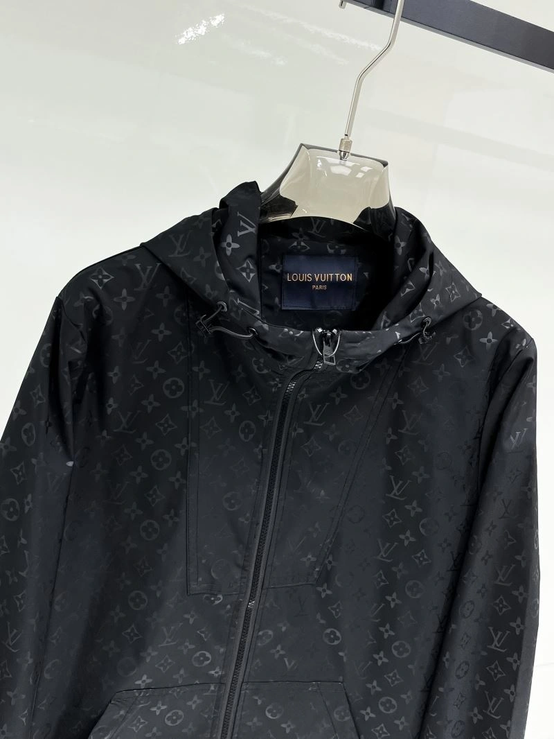 Low-cost Louis Vuitton Outwear