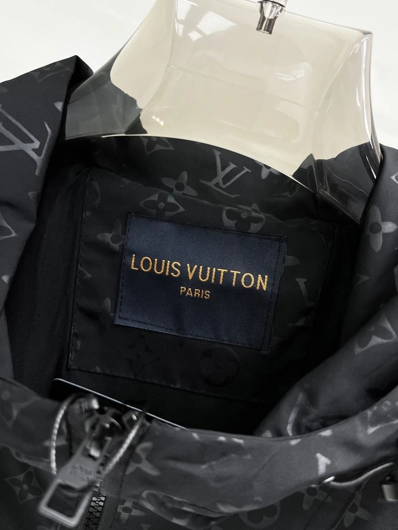 Low-cost Louis Vuitton Outwear