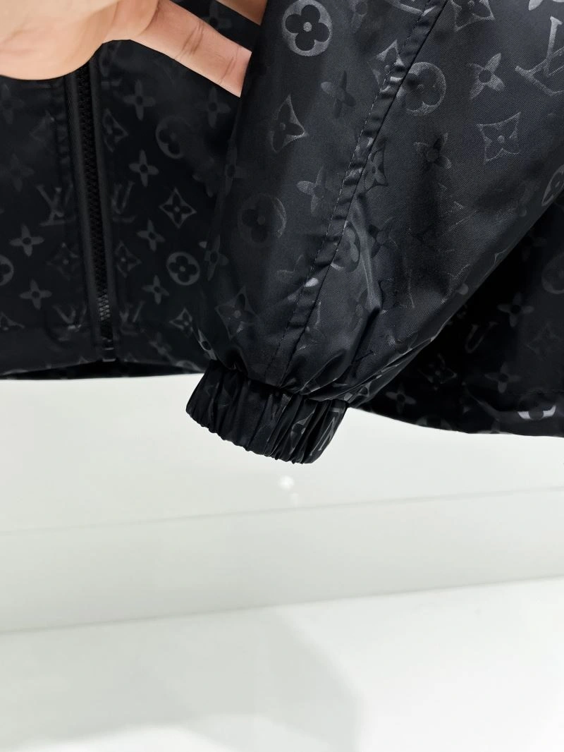 Low-cost Louis Vuitton Outwear