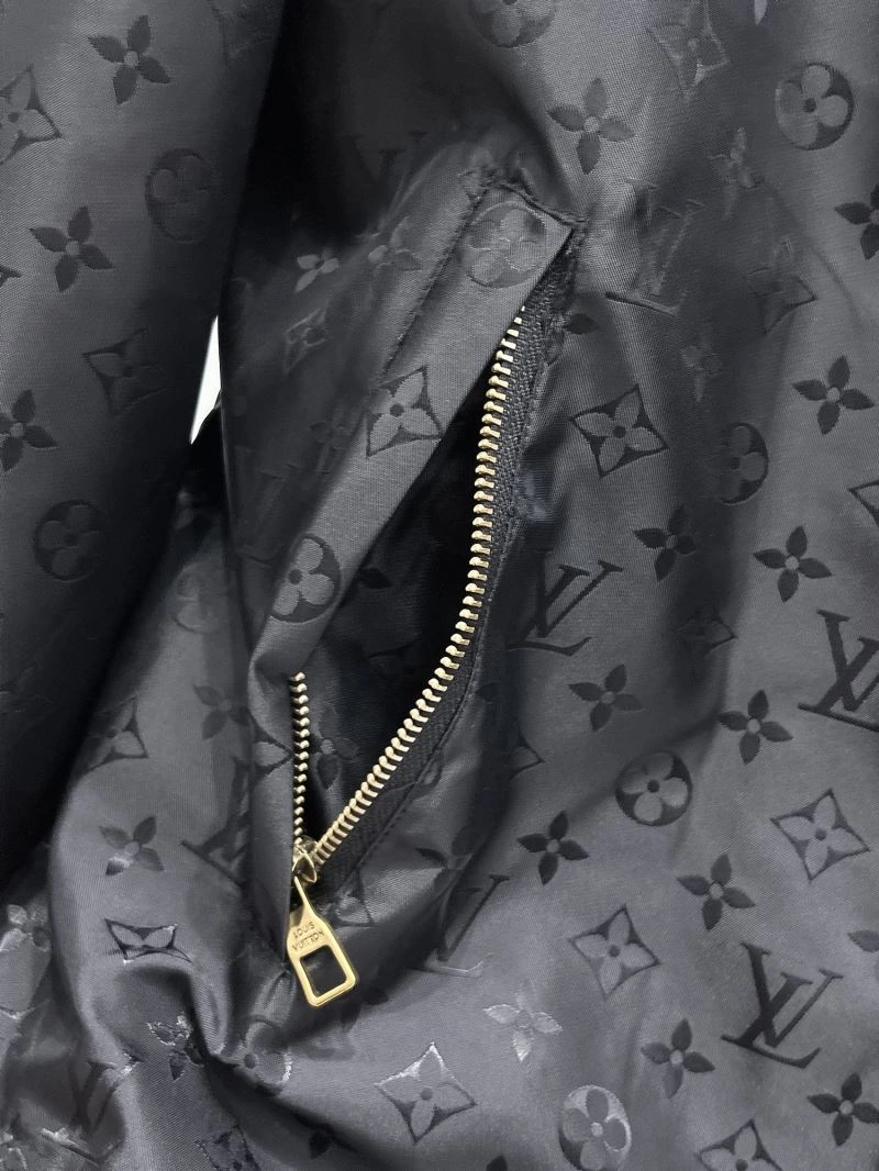 Low-cost Louis Vuitton Outwear