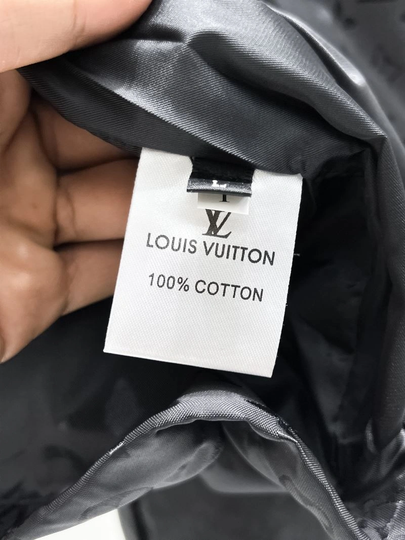 Low-cost Louis Vuitton Outwear