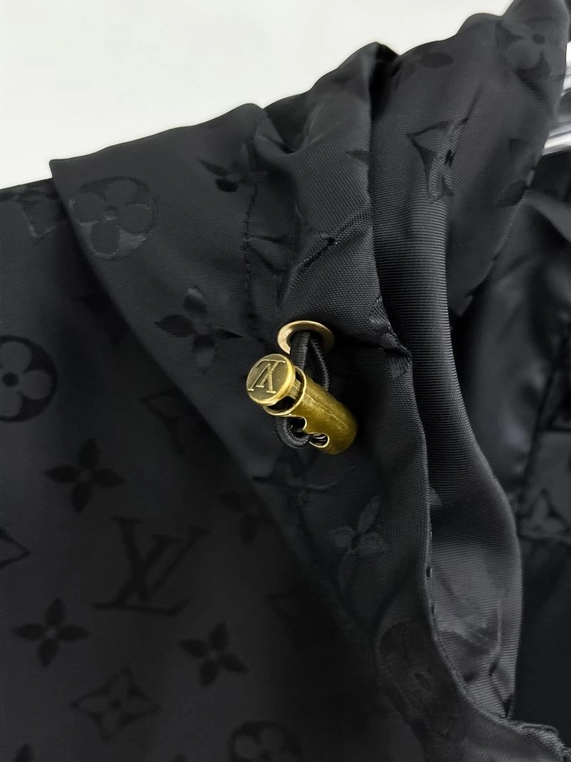 Low-cost Louis Vuitton Outwear