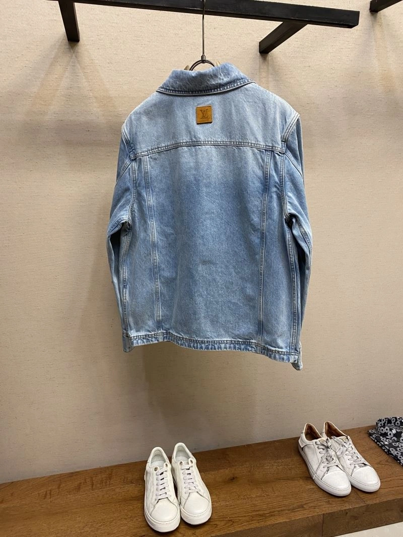 Top mirror Louis Vuitton Outwear