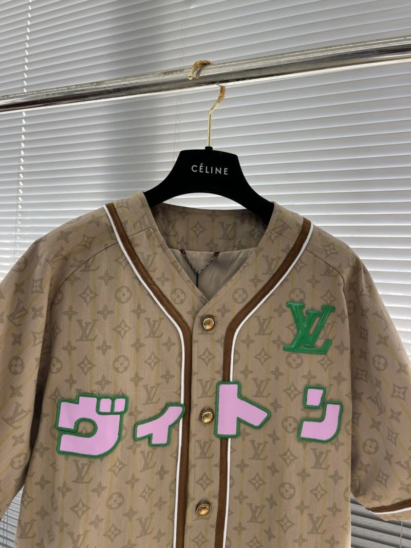 Official Louis Vuitton Outwear