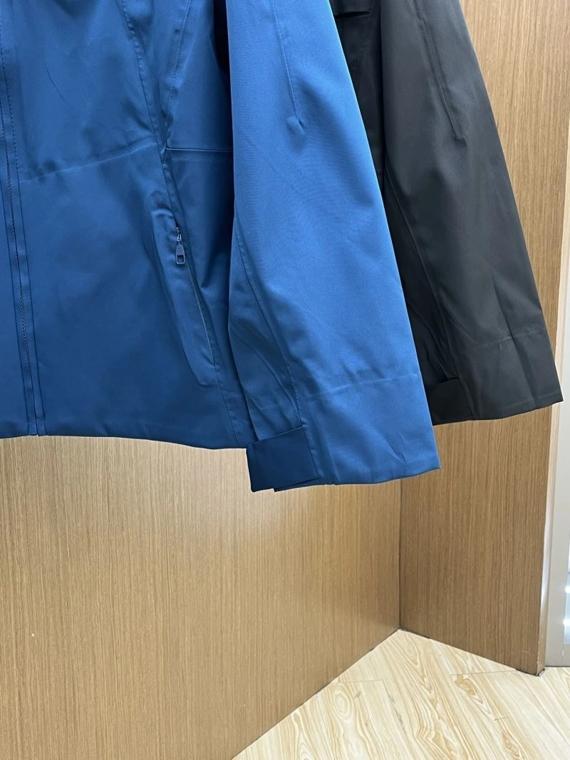 Cut-rate Louis Vuitton Outwear