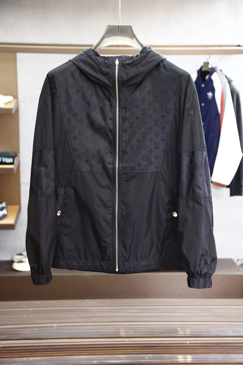 Top match Louis Vuitton Outwear