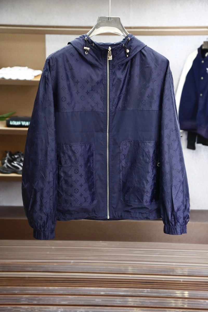 Top match Louis Vuitton Outwear