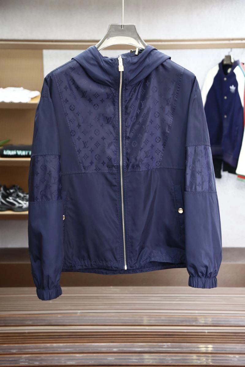 Top match Louis Vuitton Outwear