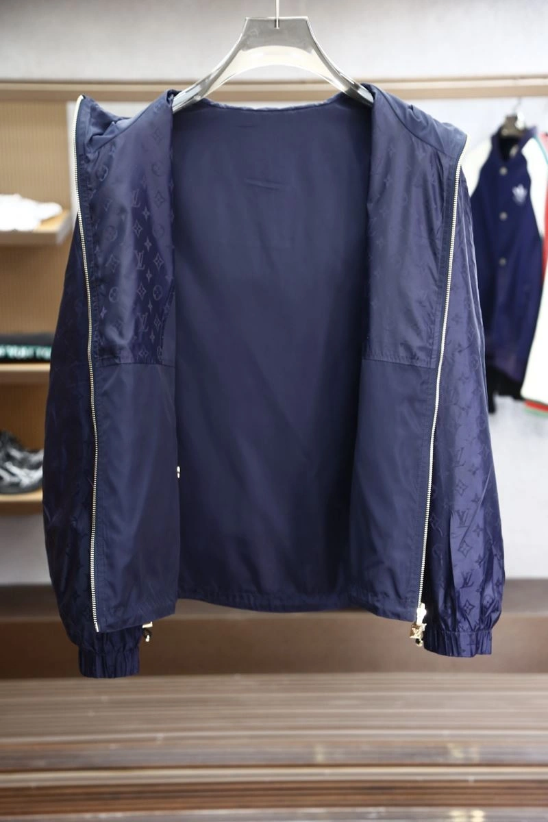 Top match Louis Vuitton Outwear