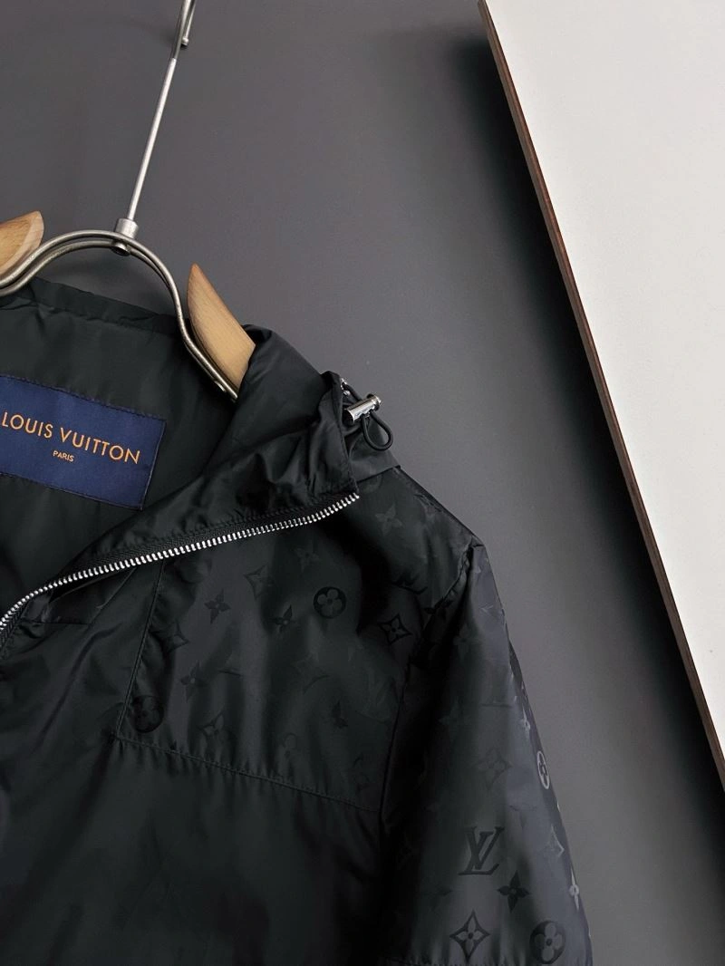 Top match Louis Vuitton Outwear