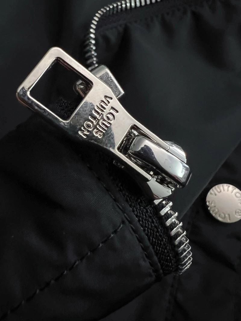 Top match Louis Vuitton Outwear