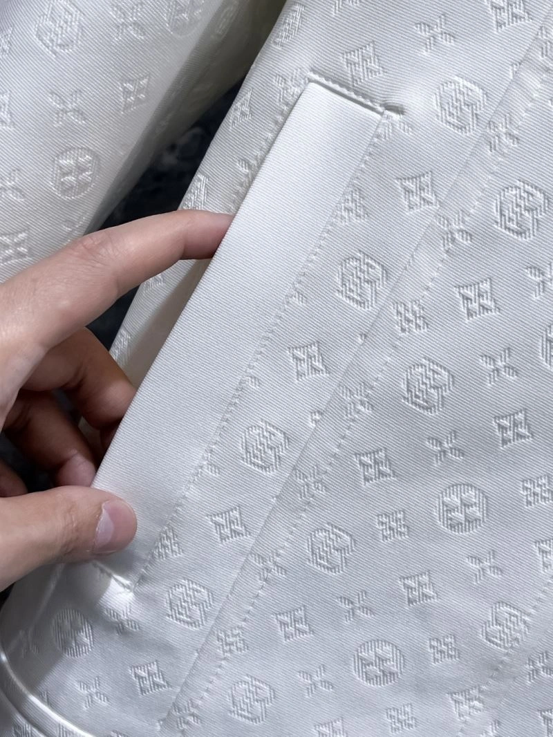 Inexpensive Louis Vuitton Outwear