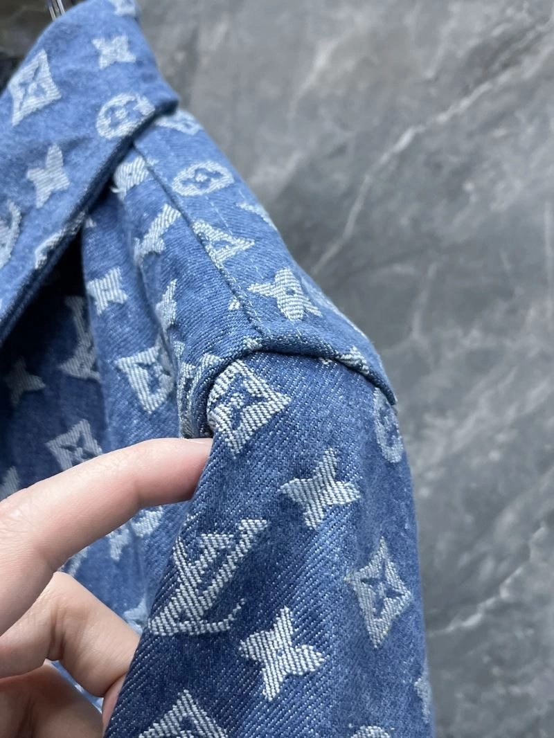 Exact replica Louis Vuitton Outwear