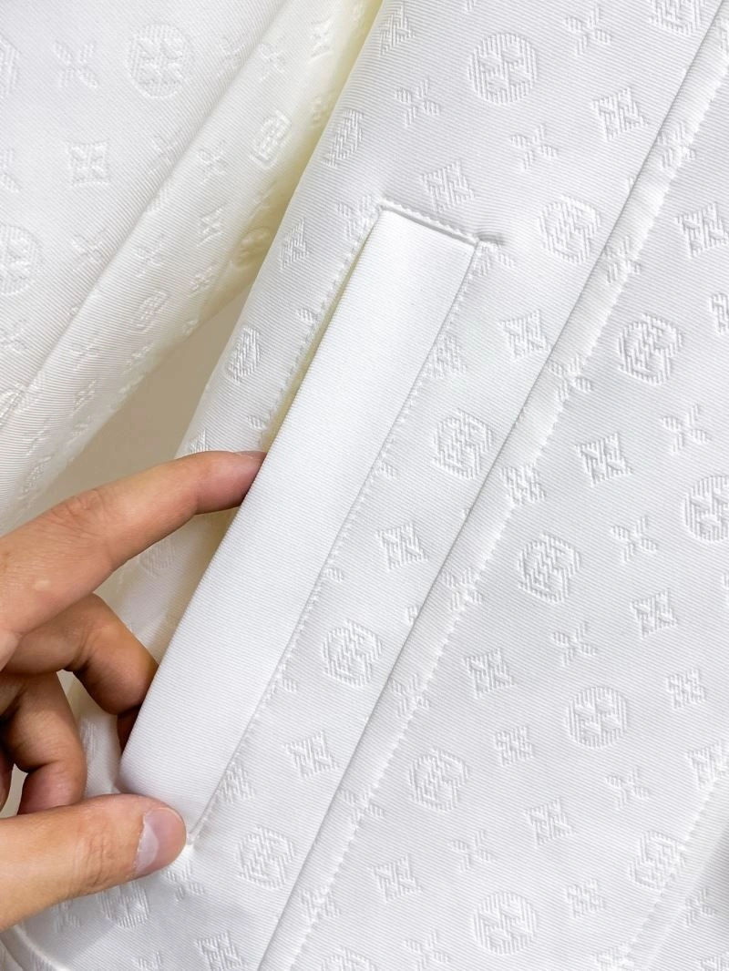 Top match Louis Vuitton Outwear