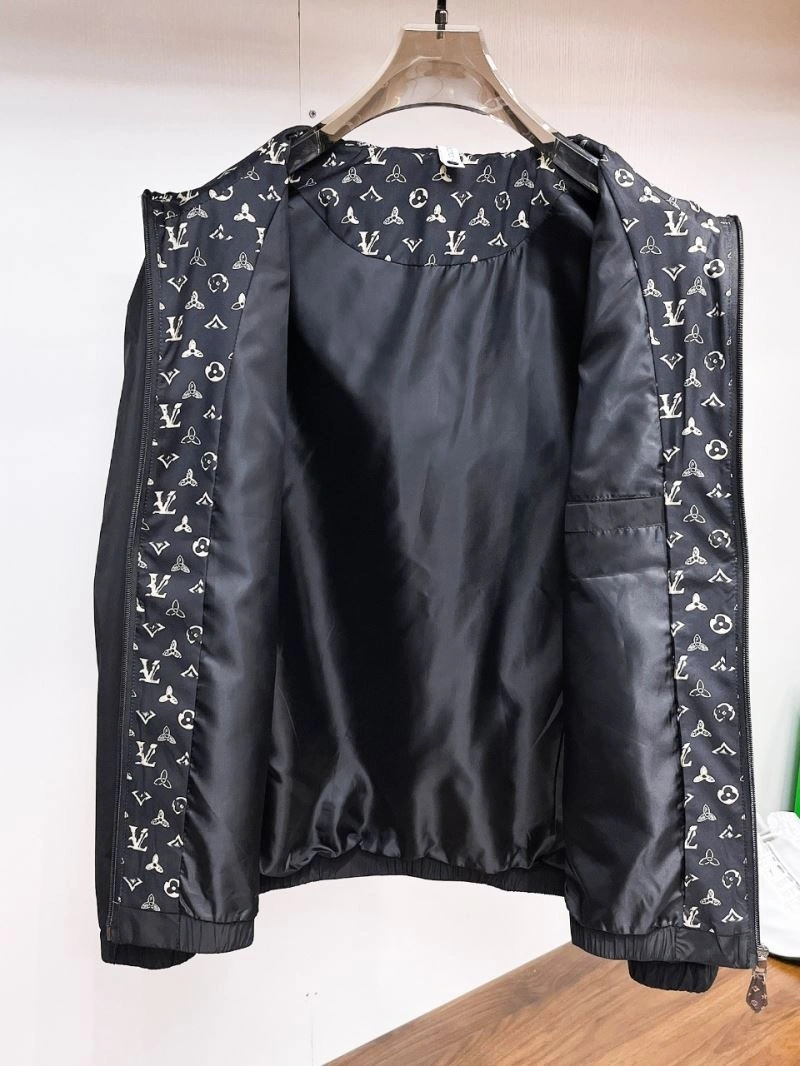 Accurate model Louis Vuitton Outwear