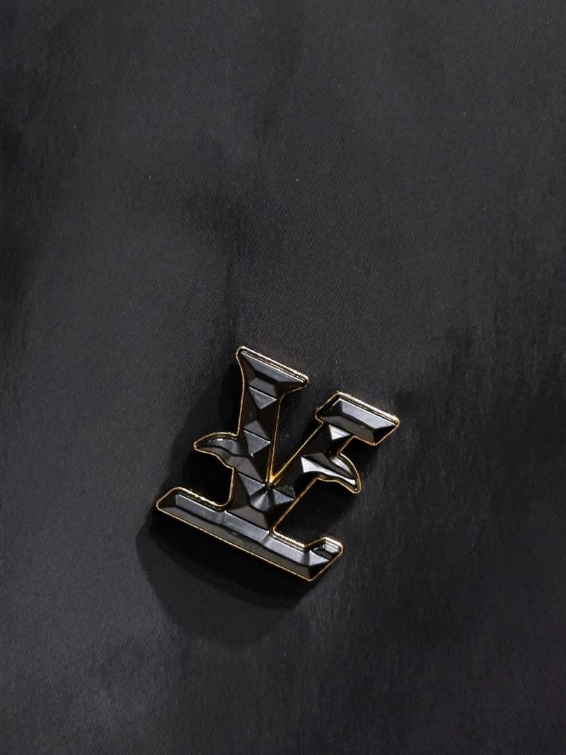 Accurate model Louis Vuitton Outwear