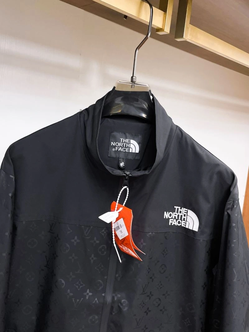 Exact replica Louis Vuitton Outwear