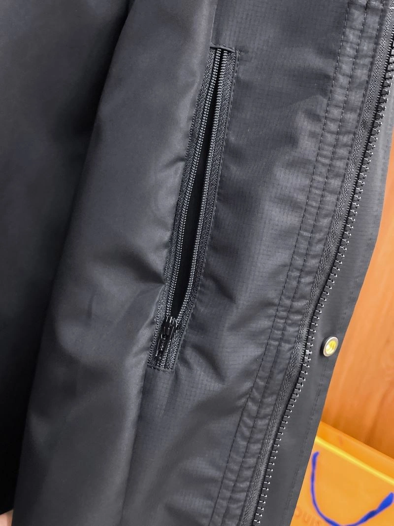 Accurate model Louis Vuitton Outwear