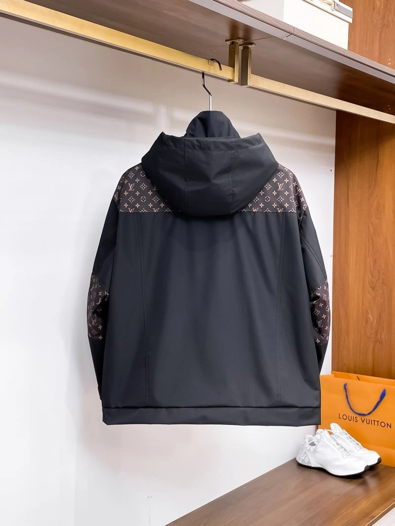 Accurate model Louis Vuitton Outwear