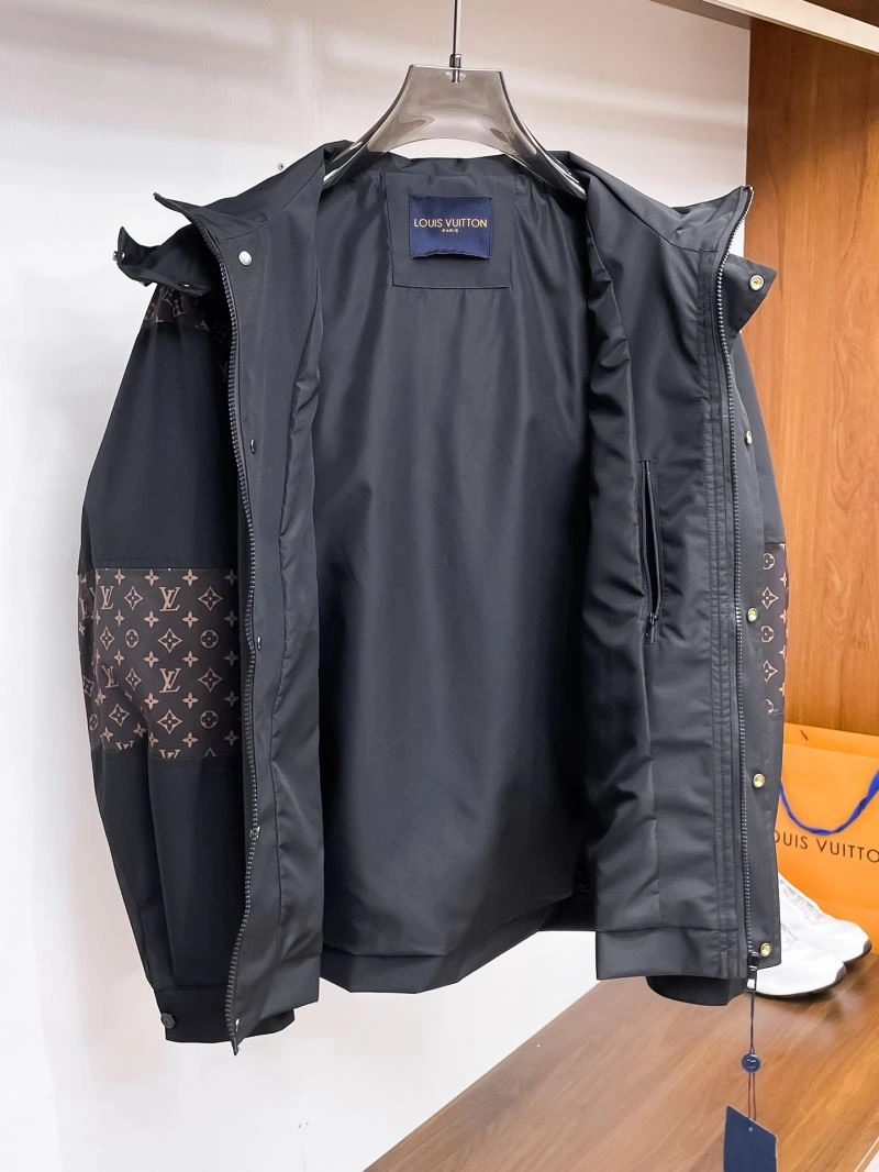 Accurate model Louis Vuitton Outwear
