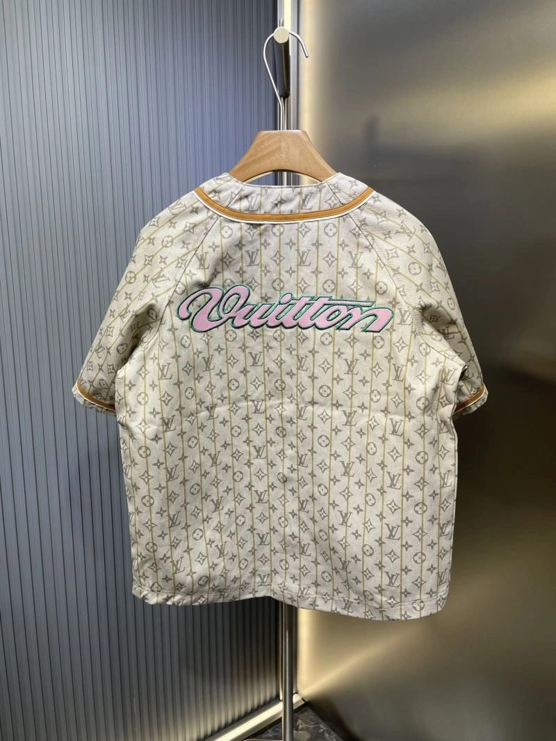 Legit Louis Vuitton Outwear