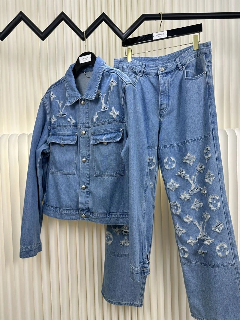 Exact replica Louis Vuitton Outwear