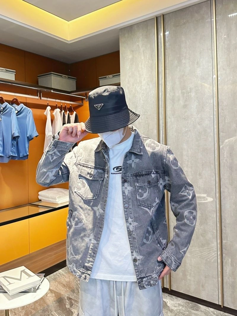 Top match Louis Vuitton Outwear
