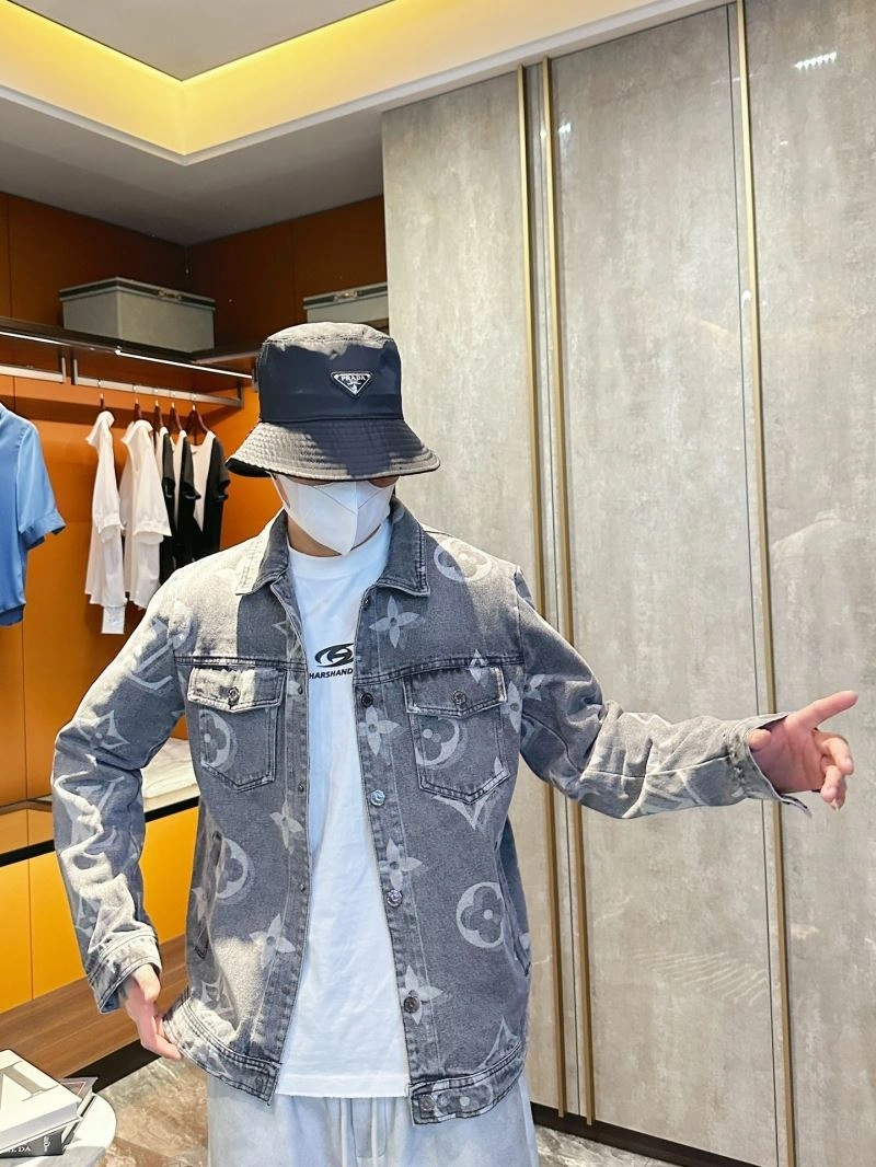 Top match Louis Vuitton Outwear