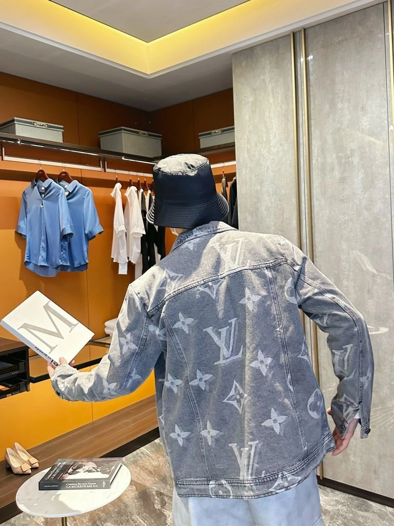 Top match Louis Vuitton Outwear
