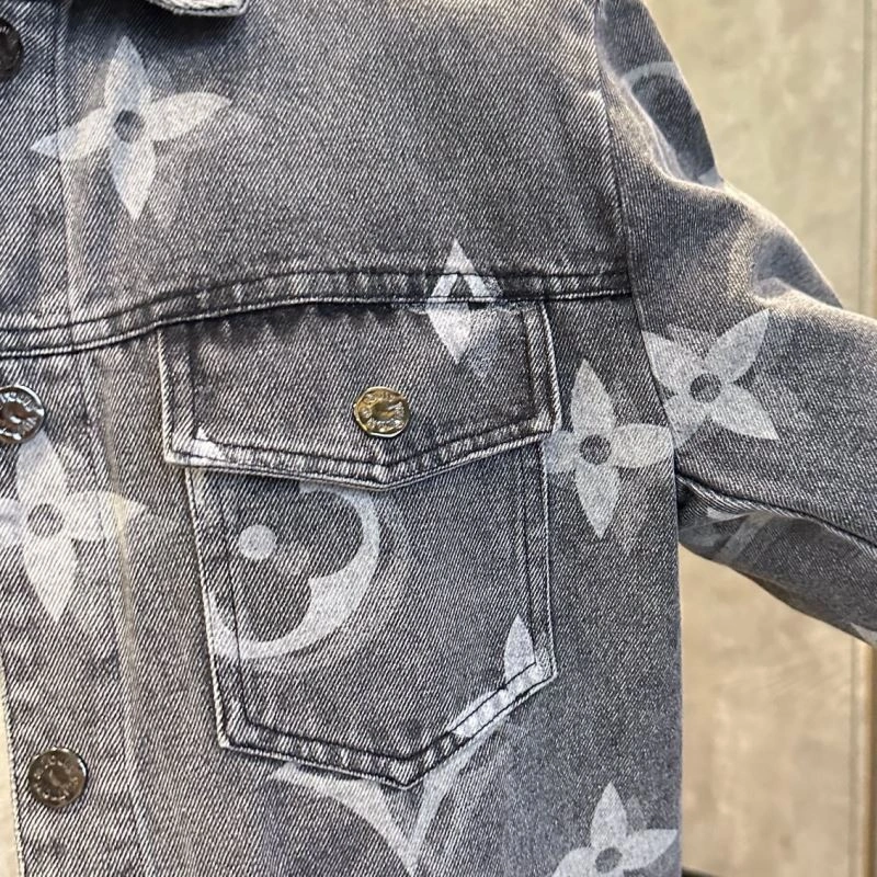 Top match Louis Vuitton Outwear