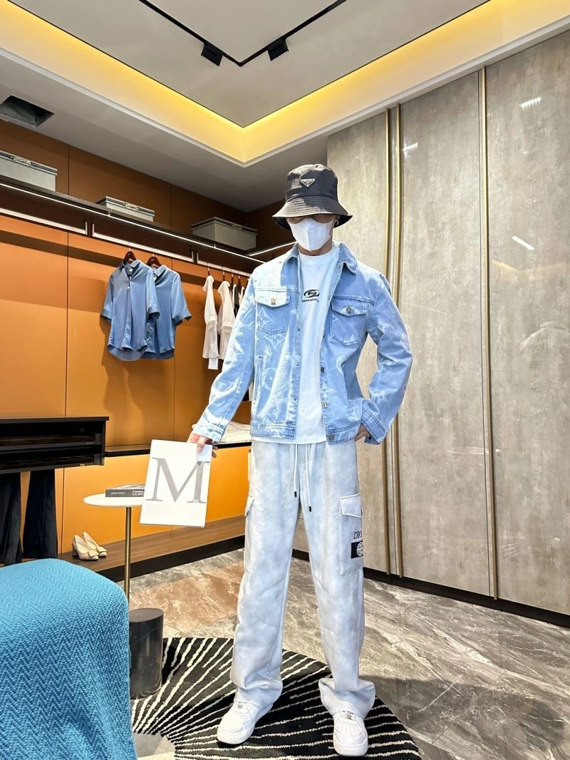 Reasonably priced Louis Vuitton Outwear