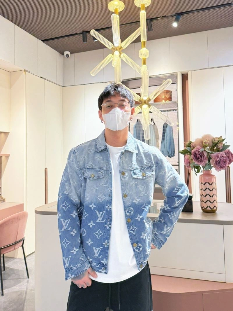 Precise copy Louis Vuitton Outwear