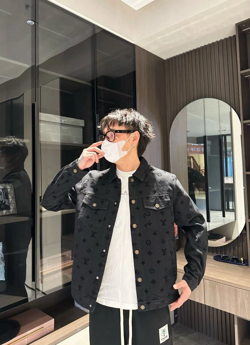 Real Louis Vuitton Outwear