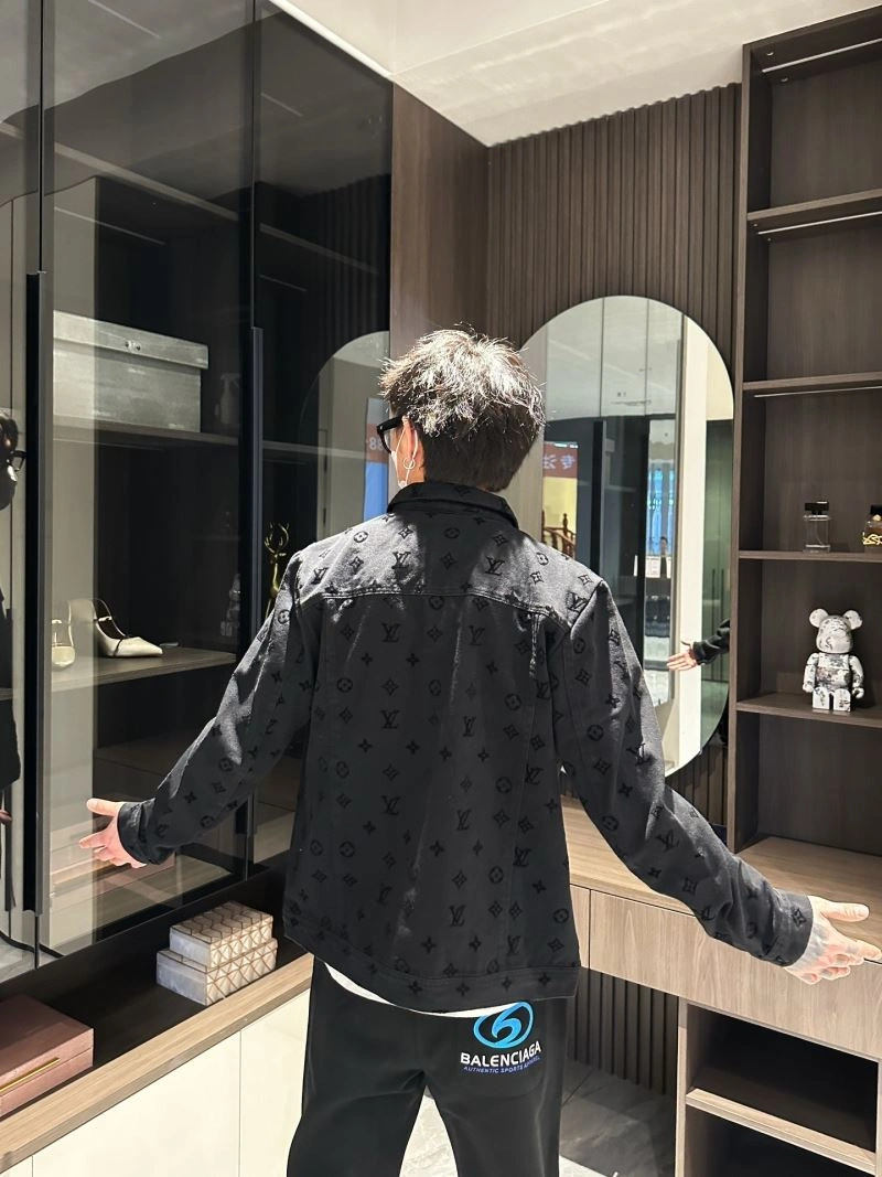 Real Louis Vuitton Outwear