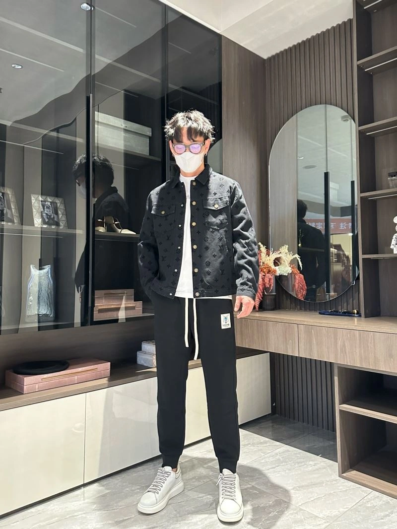 Real Louis Vuitton Outwear