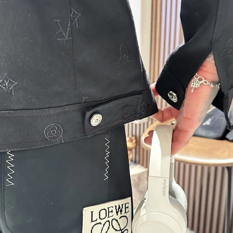 Bargain Louis Vuitton Outwear