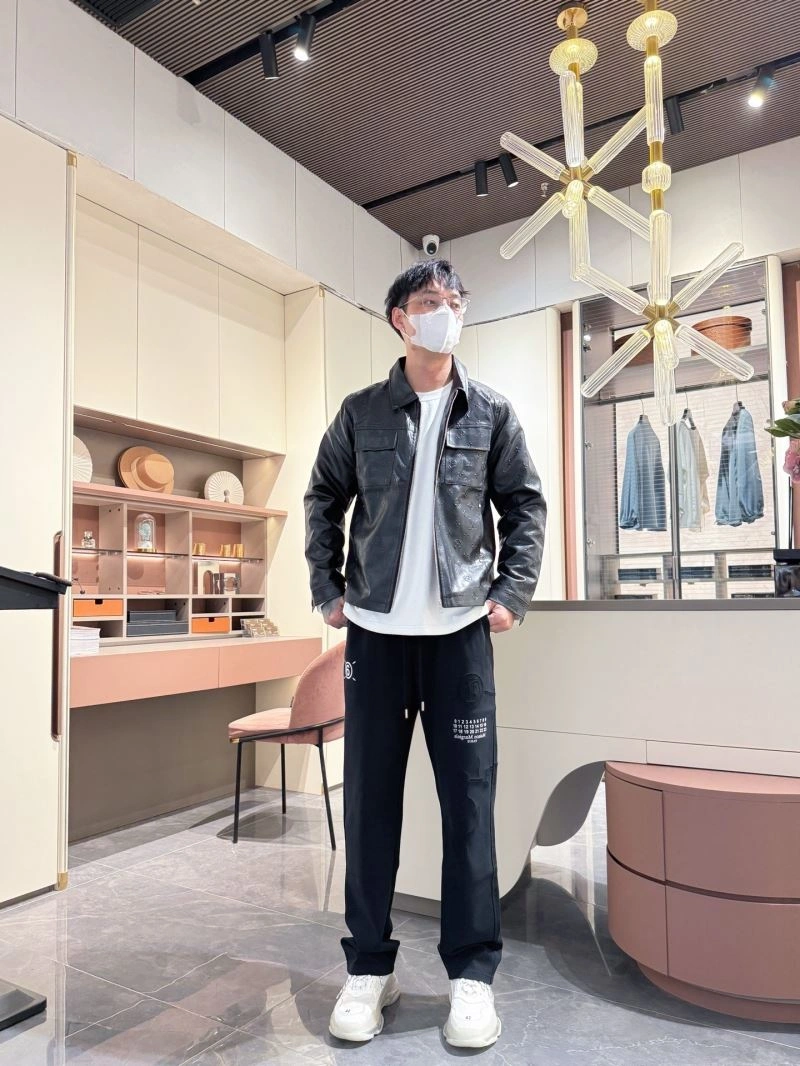 Real Louis Vuitton Outwear